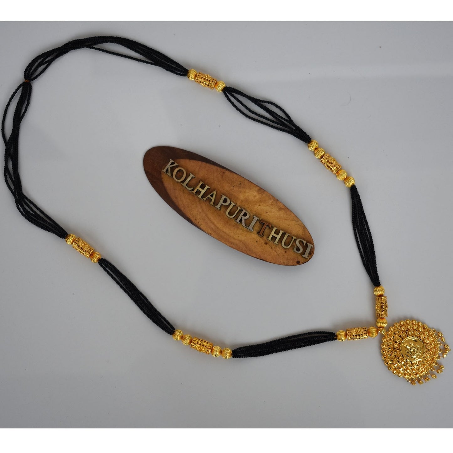 Manchali Long Pipe Design Laxmi Pendal – Rishabh Gold